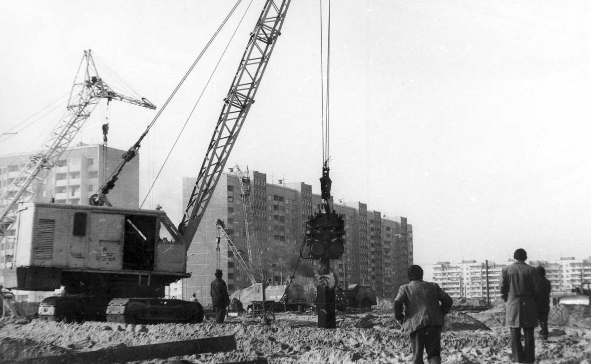 Vibratory Drivers, Impact-Vibration Hammers and Apartment Buildings ...